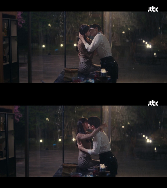 HYNN(박혜원), '킹더랜드' 이준호x임윤아, 로맨틱 키스신 완성