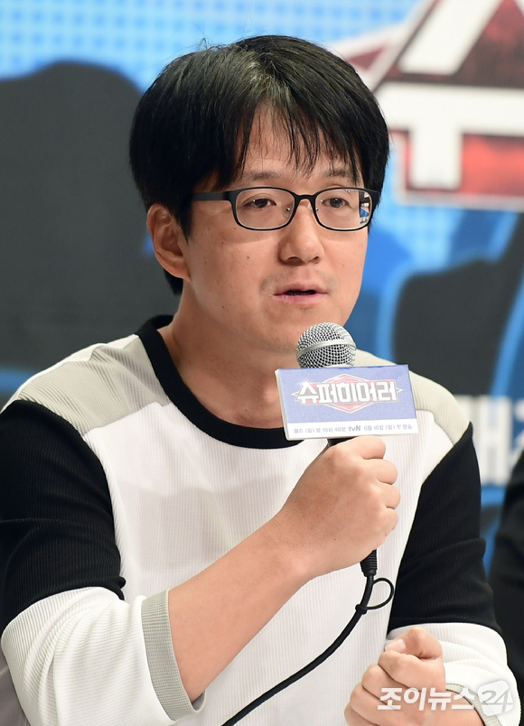 '엄마는 아이돌' 민철기 PD, CJ ENM 떠나 JTBC 行(공식)