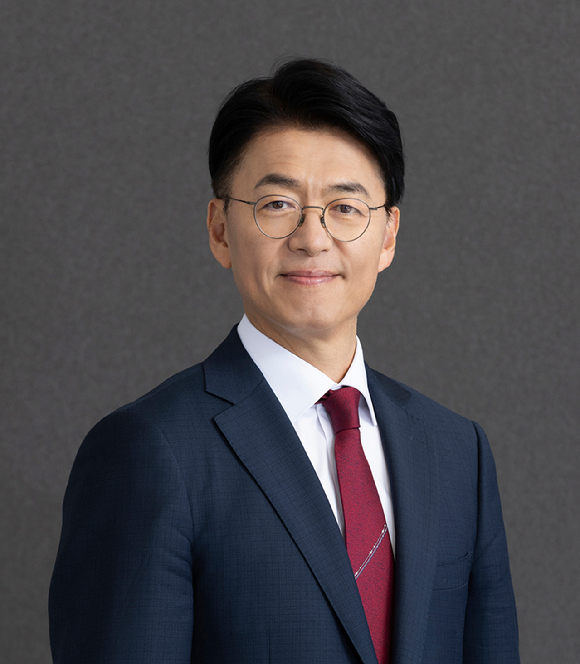 SK AX, 신임 사장에 김완종 최고고객책임자 선임