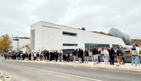 최강자 누가 될까…컴투스 'SWC2025' 파리 월드 파이널 현장