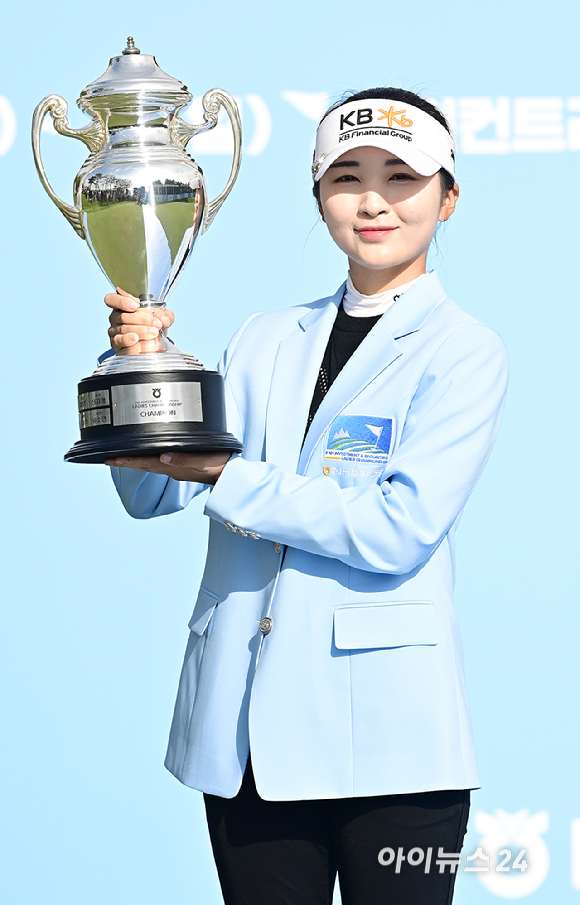 [포토]시즌 2승 거둔 이예원