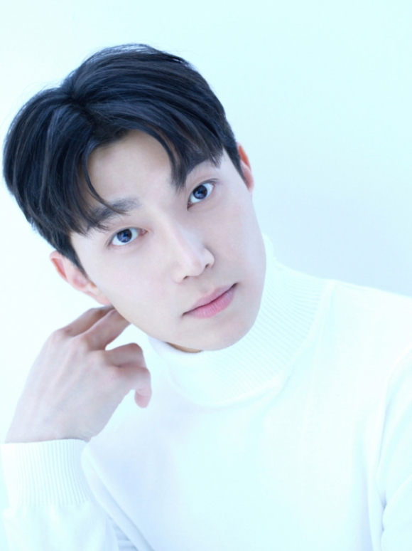 [25th JIFF] '돌림총' 김상흔 "실제 의장대 출신…로맨스 장르 하고파"