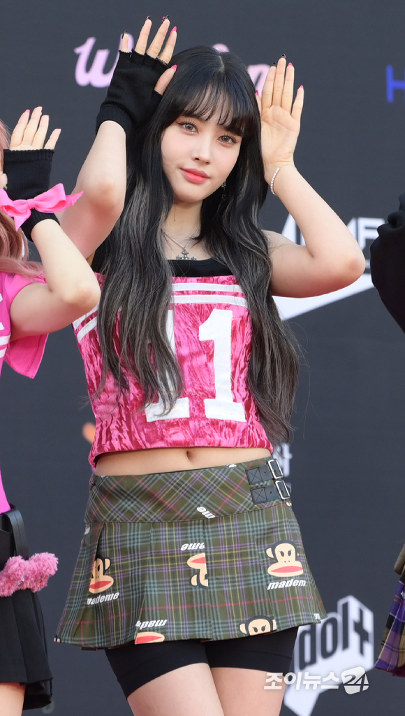 [포토]STACY(스테이씨) 윤, 비수기 없는 꽃미모